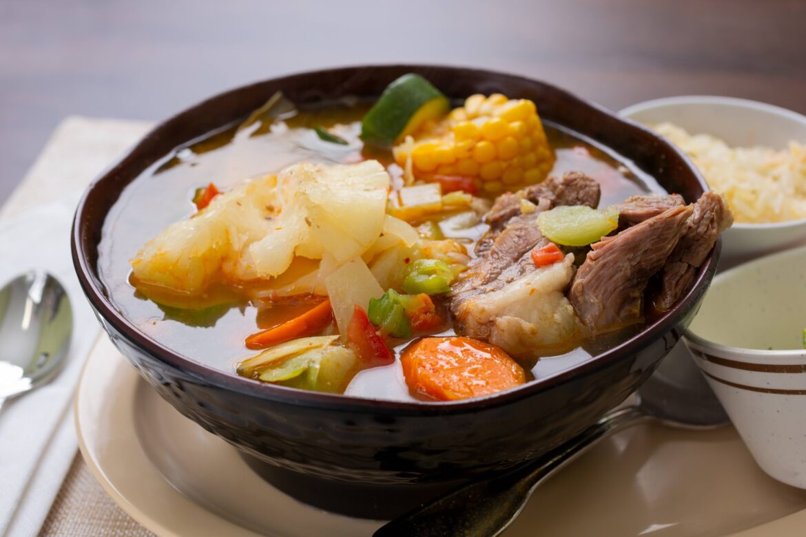 Sopa de Pata: Delicias culinarias de El Salvador